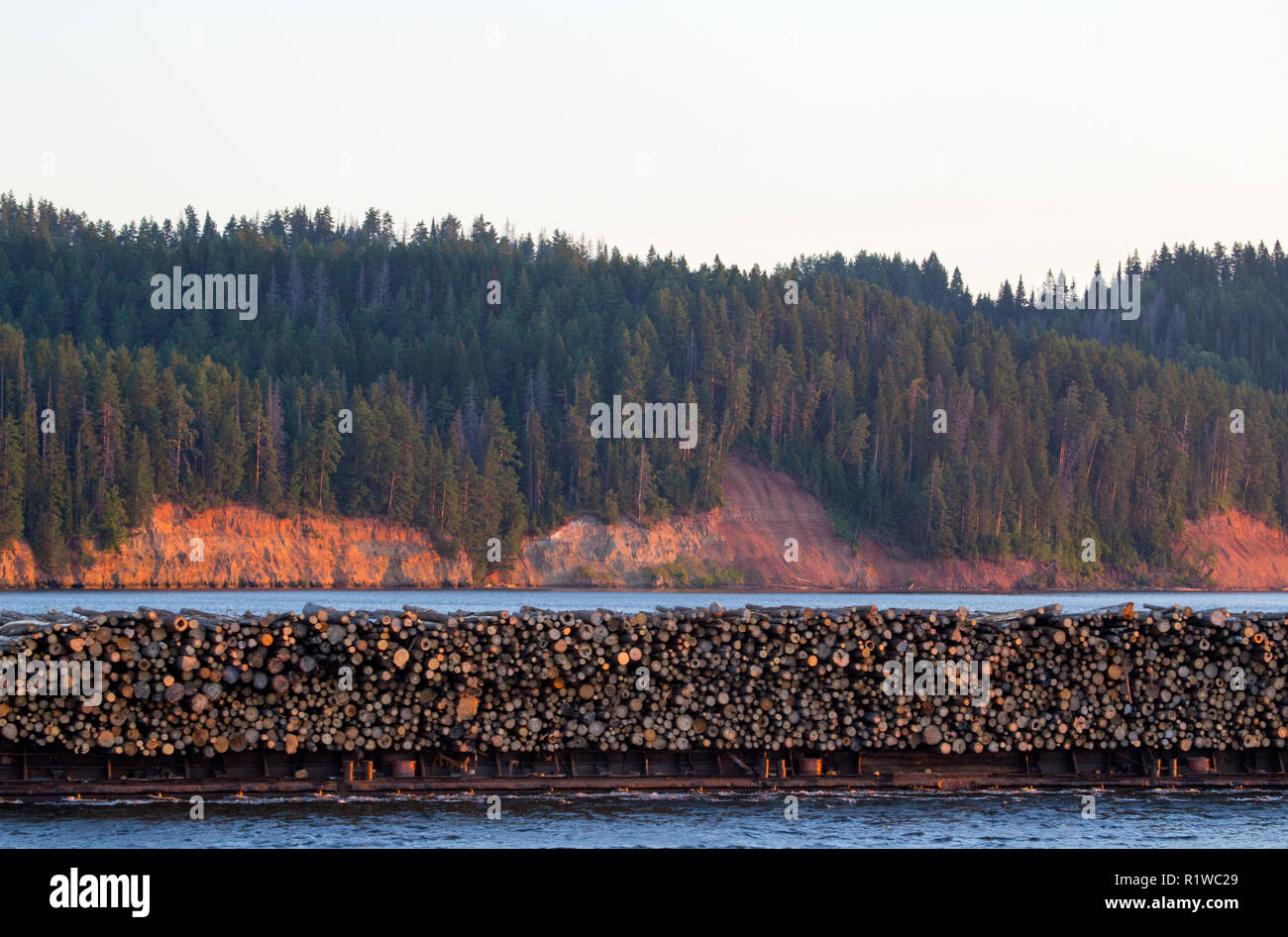Timber barge hi-res stock photography and images - Alamy