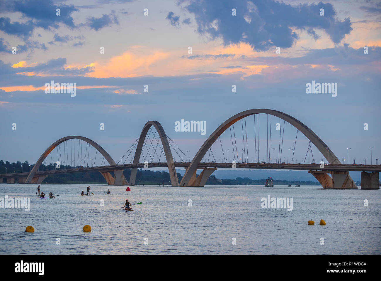 The Juscelino-Kubitschek bridge spans Lake Paranoá, architect Alexandre ...
