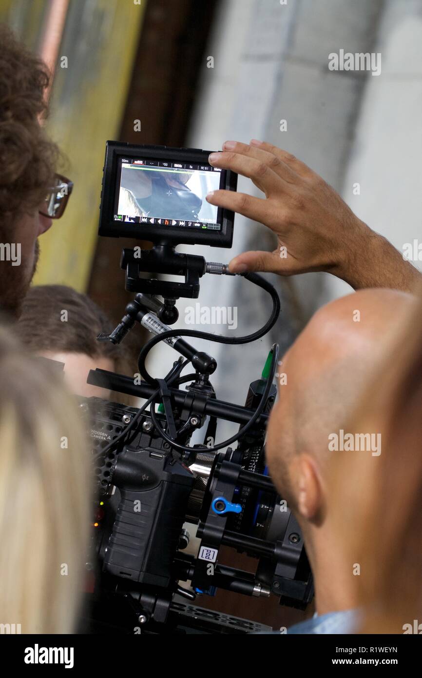 Band music video filming hi-res stock photography and images - Alamy