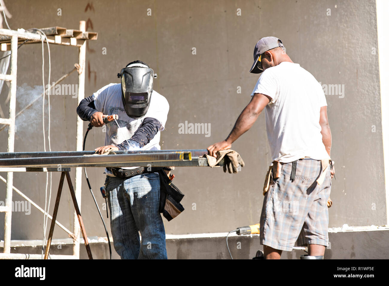 A house construction african at work industry Stock Photo - Alamy