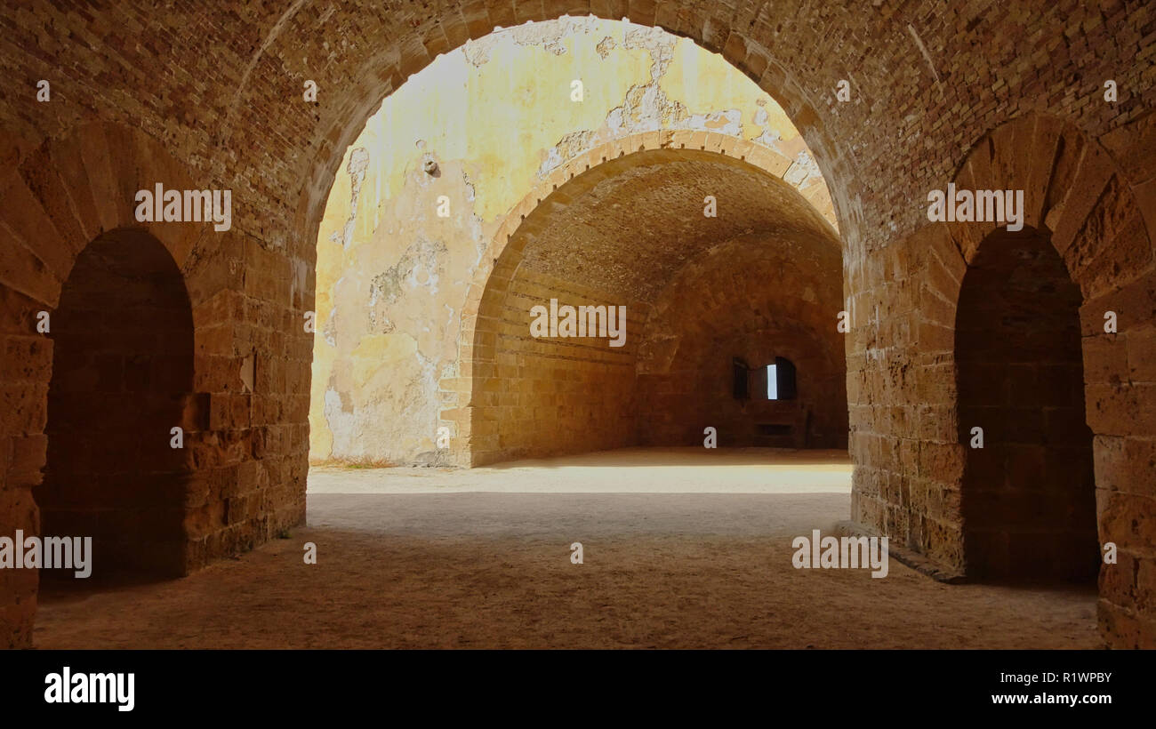 Stone walls and vaults from an old fortress in Italy Stock Photo - Alamy