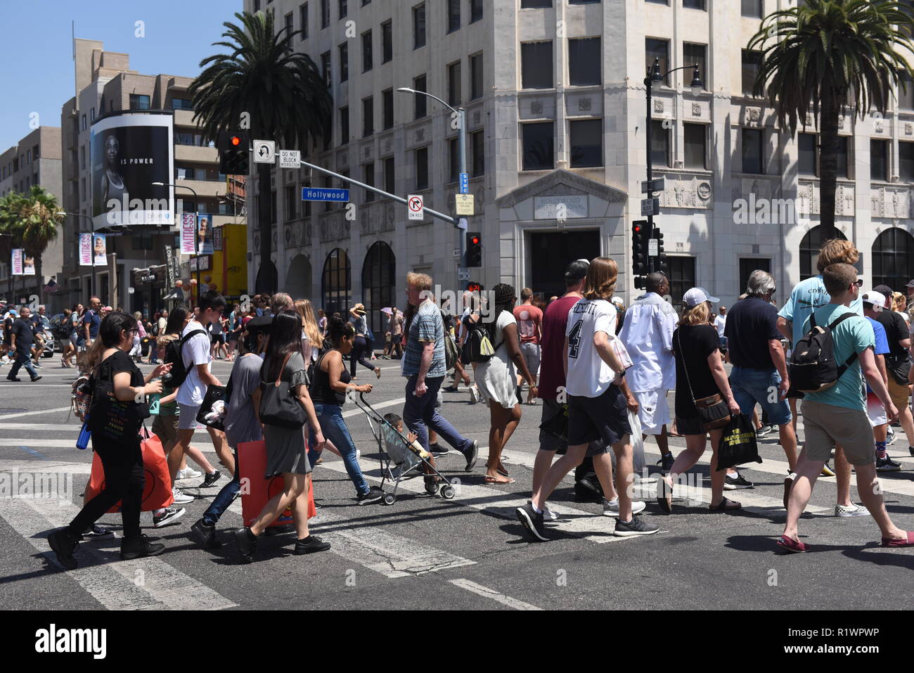 Hollywood landmark hi-res stock photography and images - Alamy