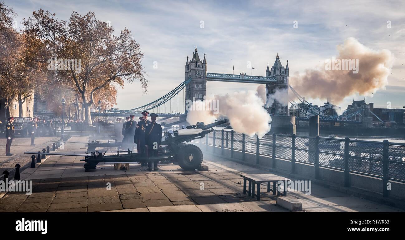 Gun salute tower hi-res stock photography and images - Alamy
