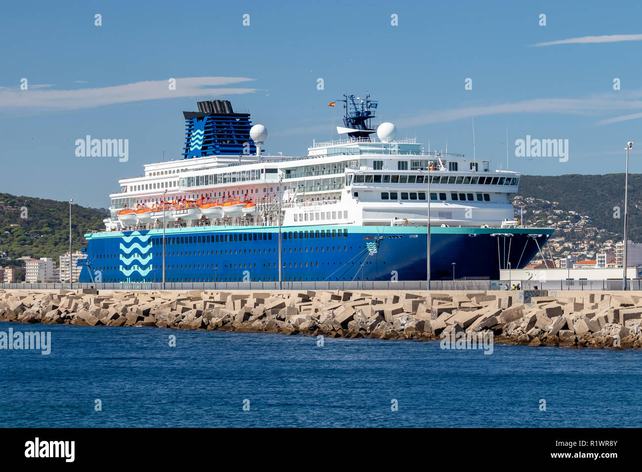 Zenith Ship High Resolution Stock Photography and Images - Alamy