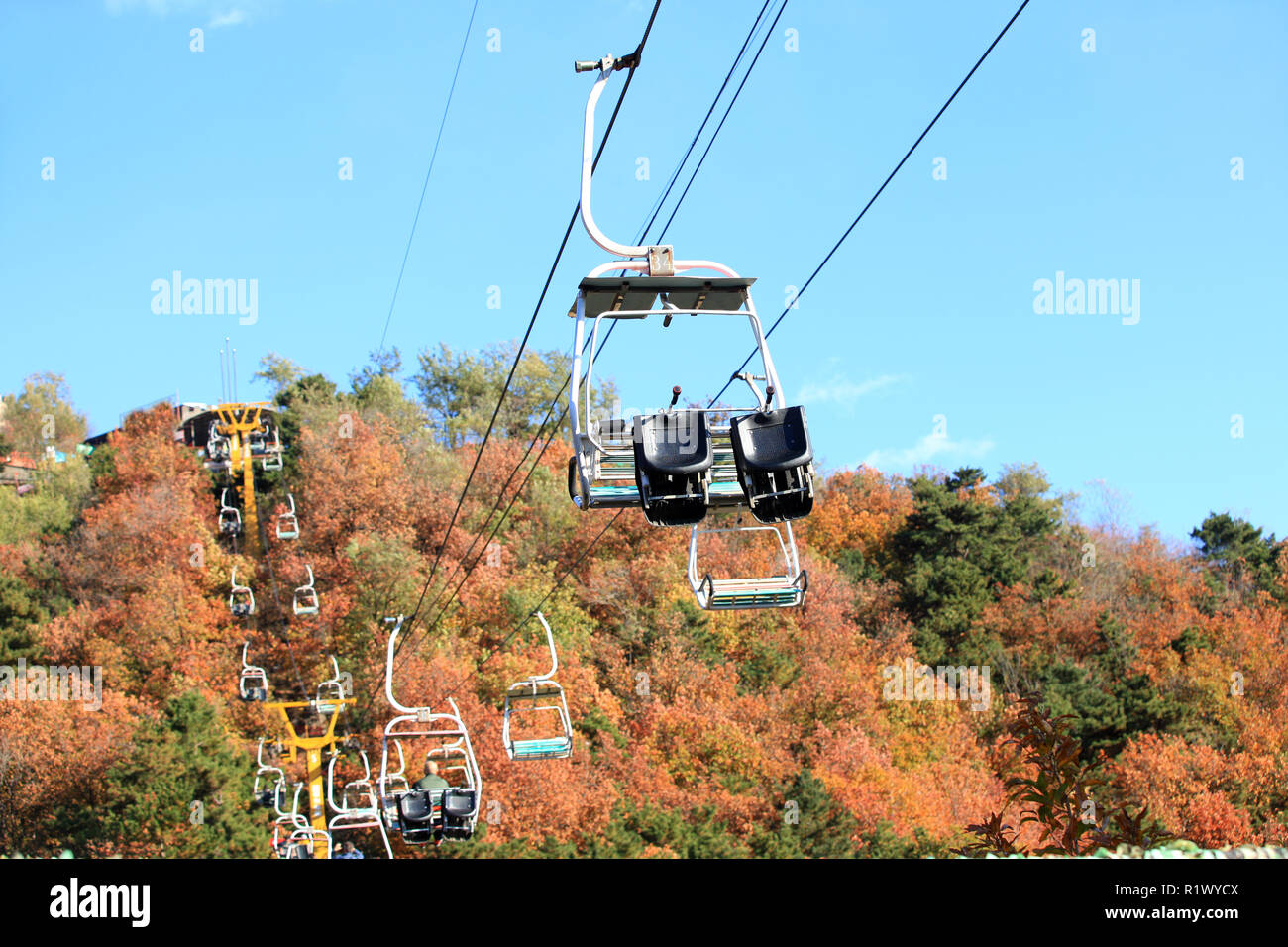 Cable car on ropeway hi-res stock photography and images - Alamy