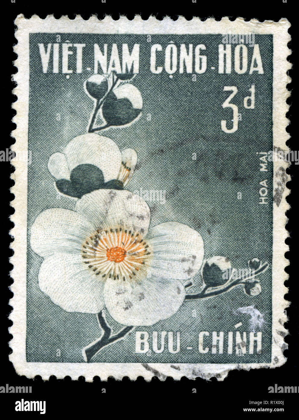 Vietnamese postage stamp hi-res stock photography and images - Alamy