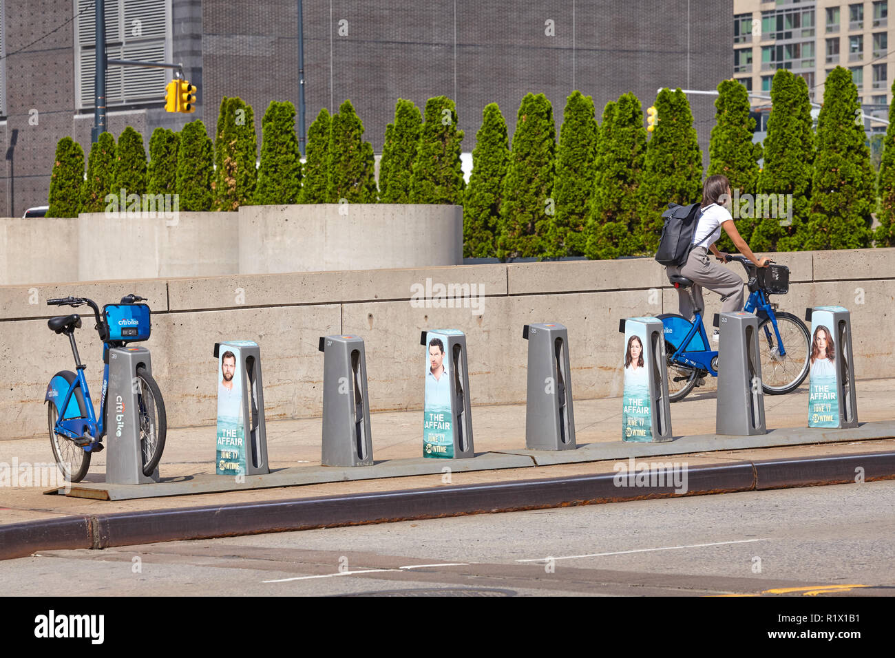 New york city bike cycle hi-res stock photography and images - Alamy