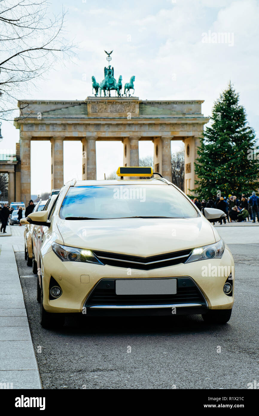 German Taxi Sign Stock Photos & German Taxi Sign Stock Images - Alamy