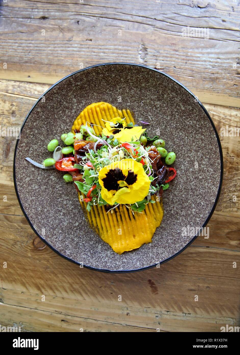 Islamic and Arabic foods and traditional backgrounds Stock Photo - Alamy