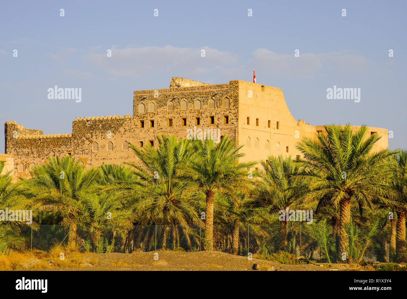 Old omani castle hi-res stock photography and images - Alamy
