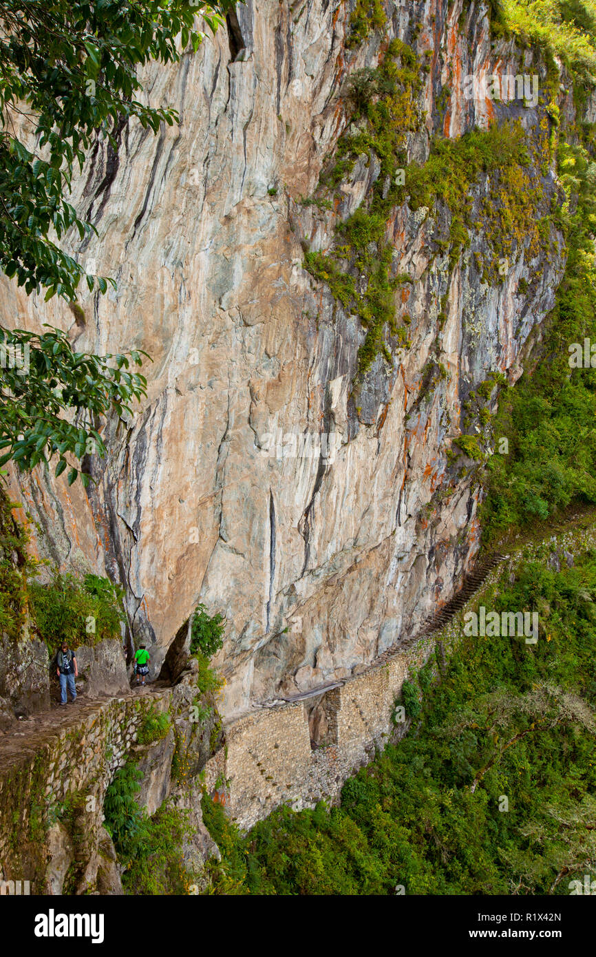 Ancient path to Matsu Pitsu Stock Photo - Alamy