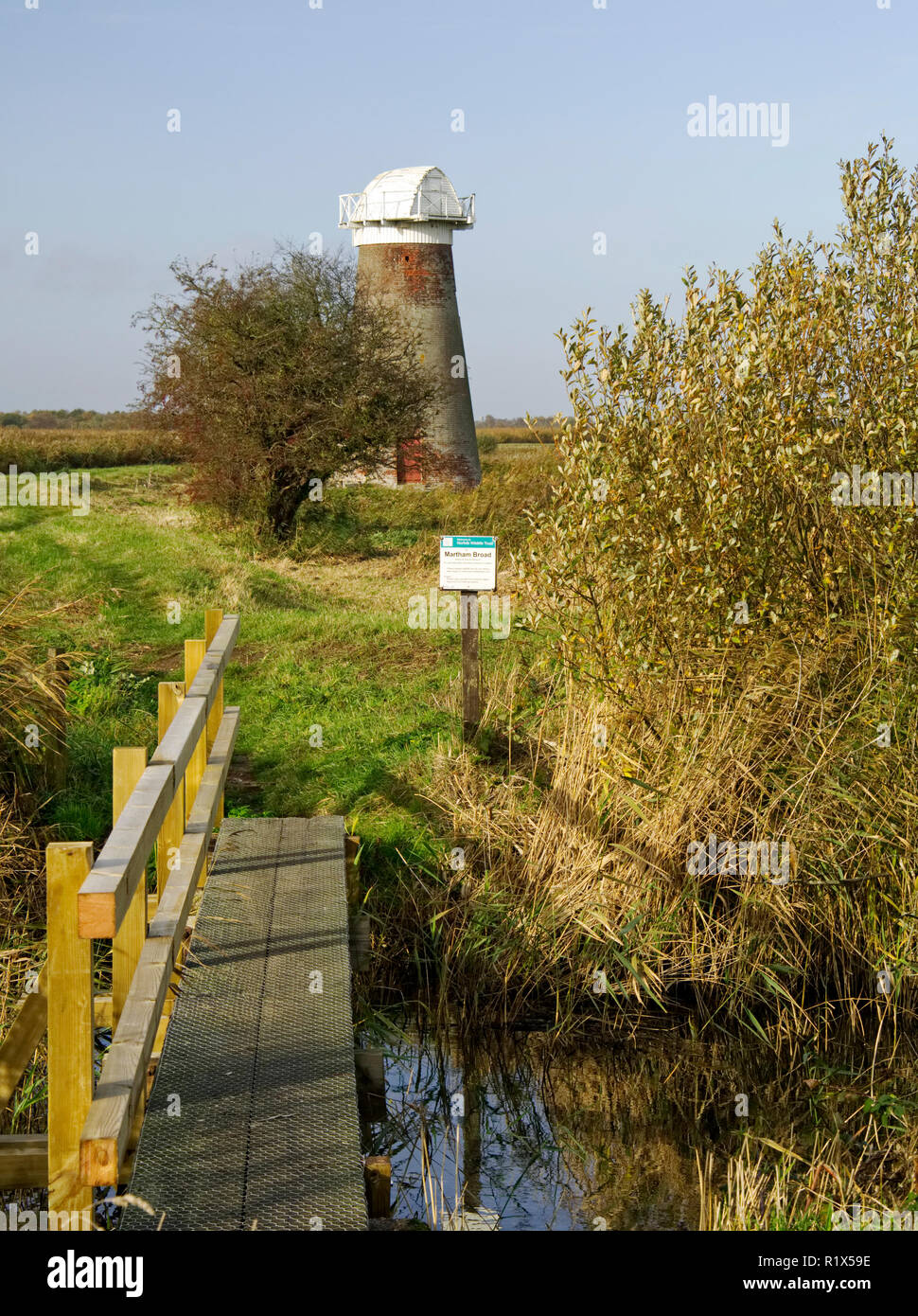 Mill on the marshes hi-res stock photography and images - Alamy