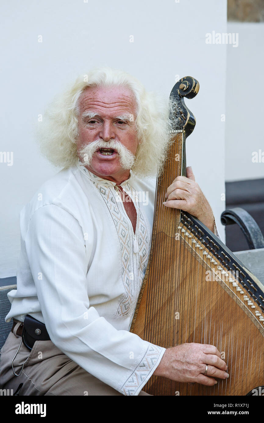 Bandura hi-res stock photography and images - Alamy