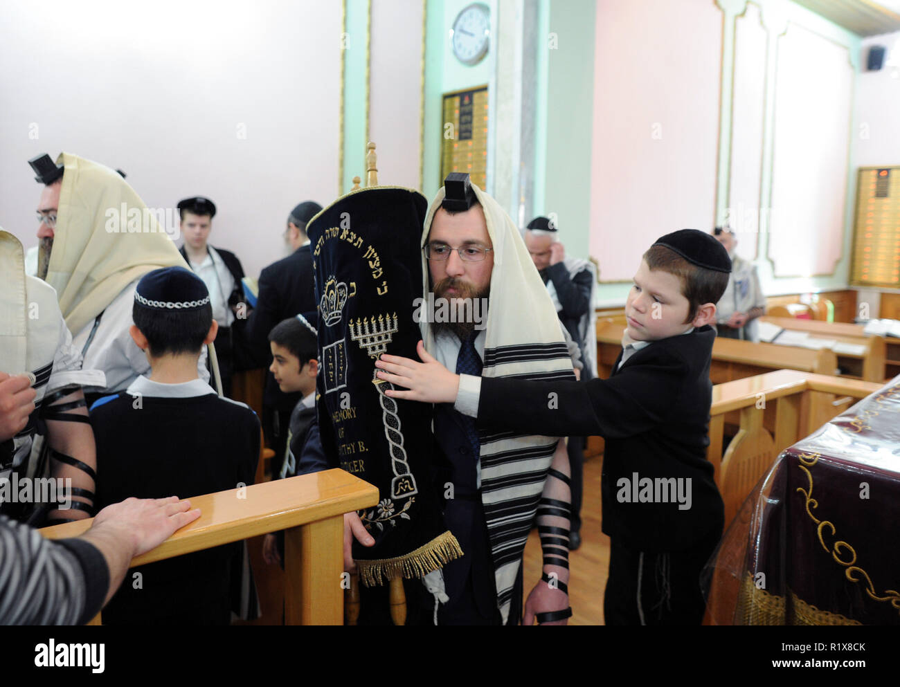 May 1, 2014 - Donetsk, Ukraine: Jewish people pray in the Donetsk ...