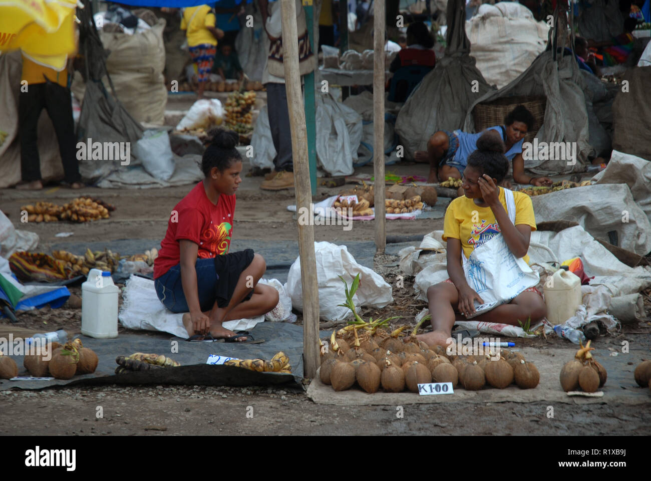 Ladies selling coconuts at Boroko market, Port Moresby, Papua New ...