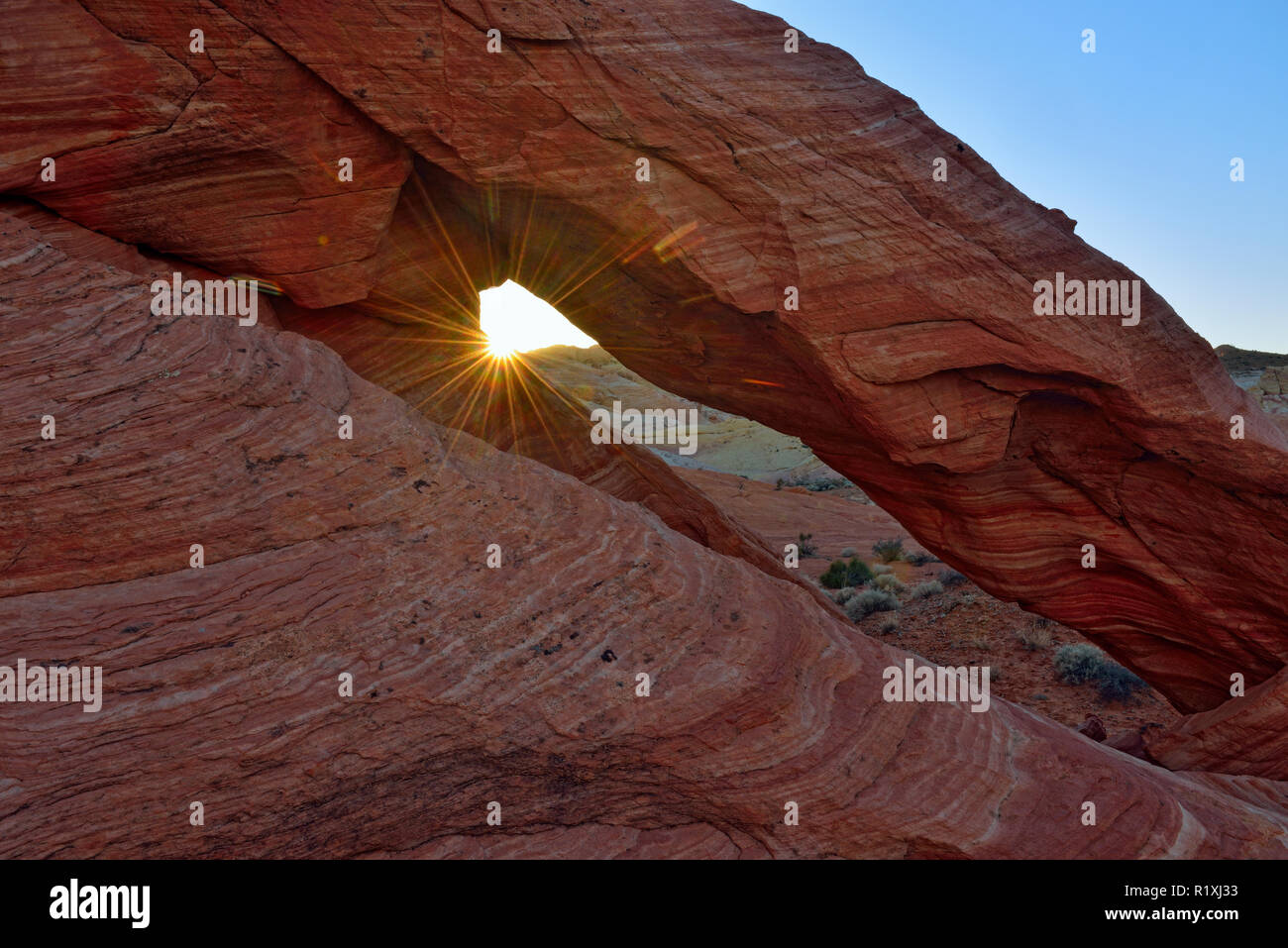 Weathered sandstone arch in the Fire Wave valley, Valley of Fire State ...