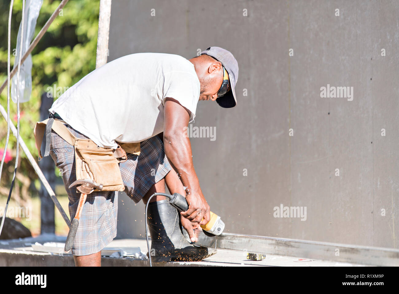 A house construction african at work industry Stock Photo - Alamy