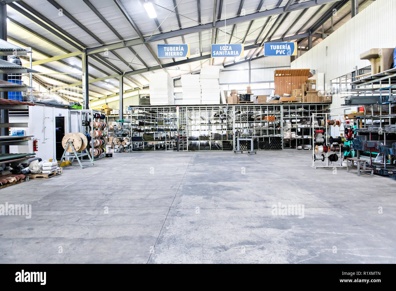 A nice warehouse industrial interior of a factory Stock Photo - Alamy