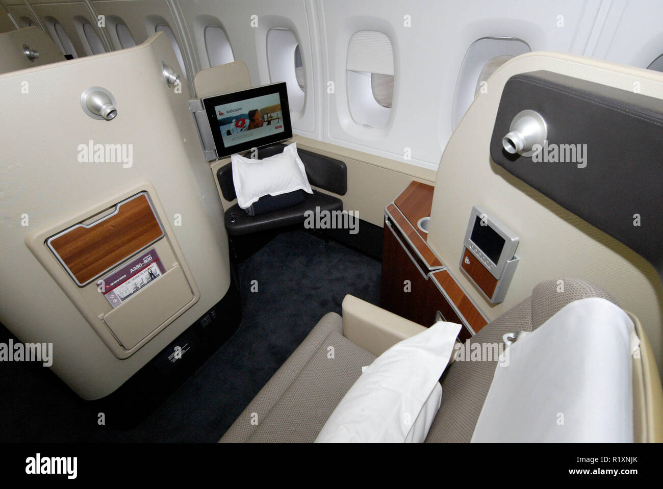Qantas a380 first class hi-res stock photography and images - Alamy