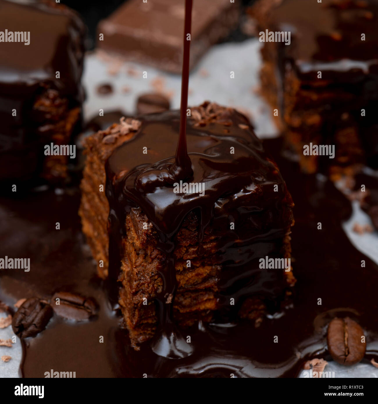 Cream flowing cake hi-res stock photography and images - Alamy