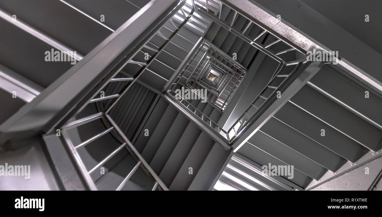 Construction inside high rise building hi-res stock photography and ...