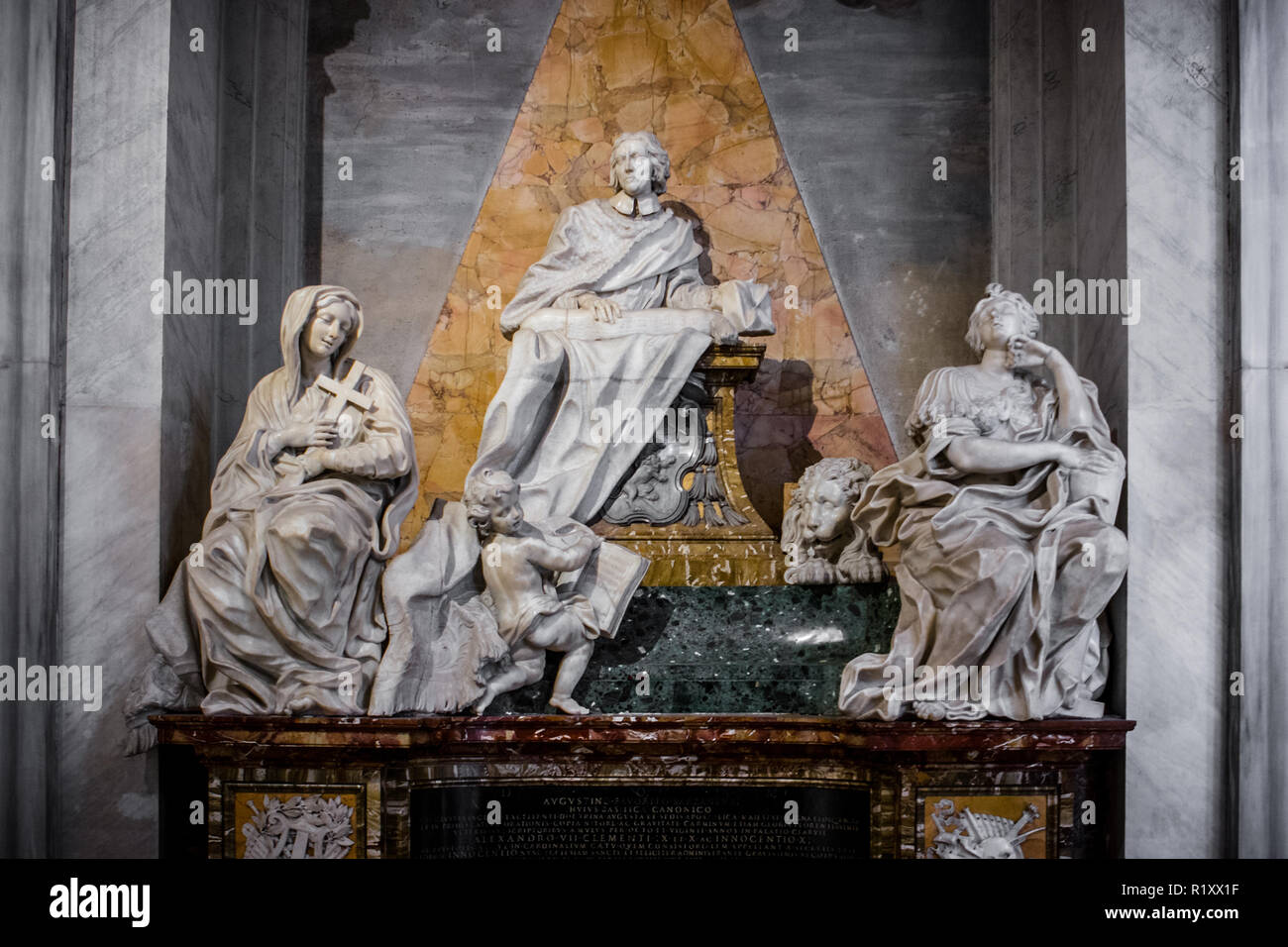 Tomb of bernini hi-res stock photography and images - Alamy