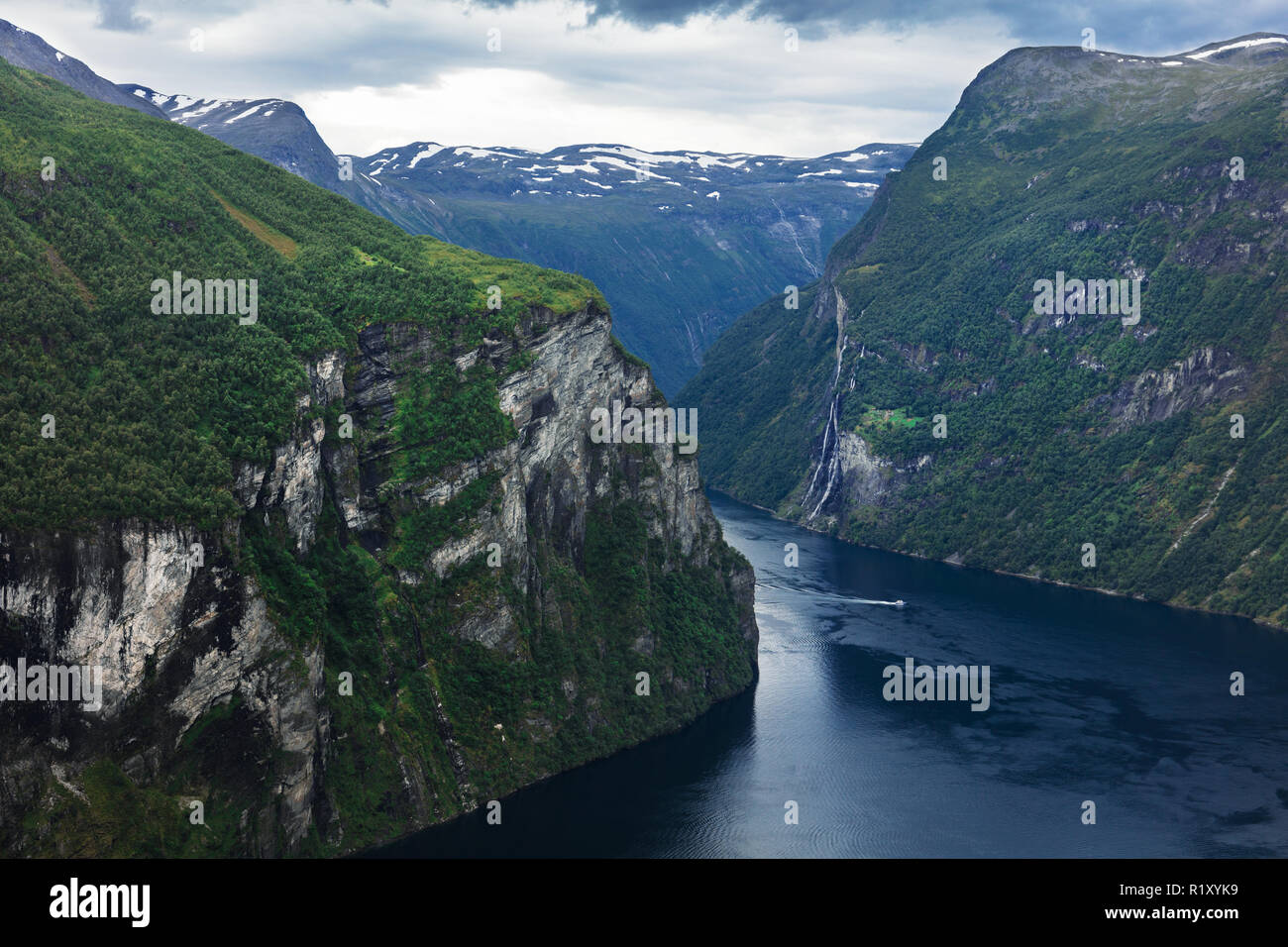 Geiranger city geirangerfjord norway hi-res stock photography and ...