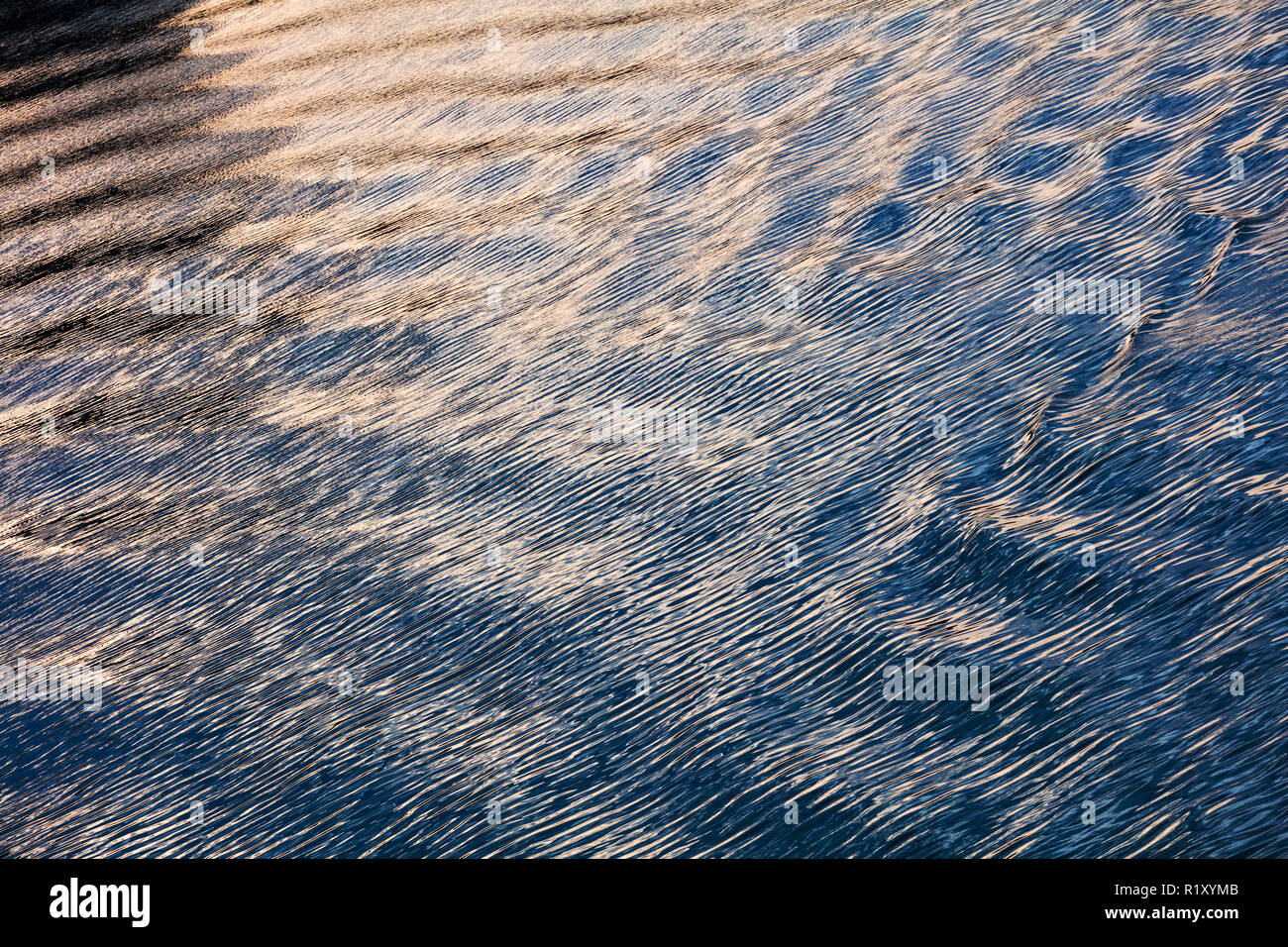 Golden sea water surface hi-res stock photography and images - Alamy
