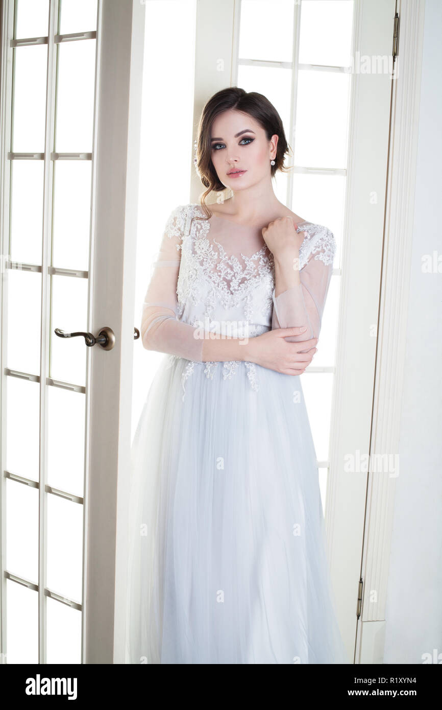 Woman fashion portrait hi-res stock photography and images - Alamy