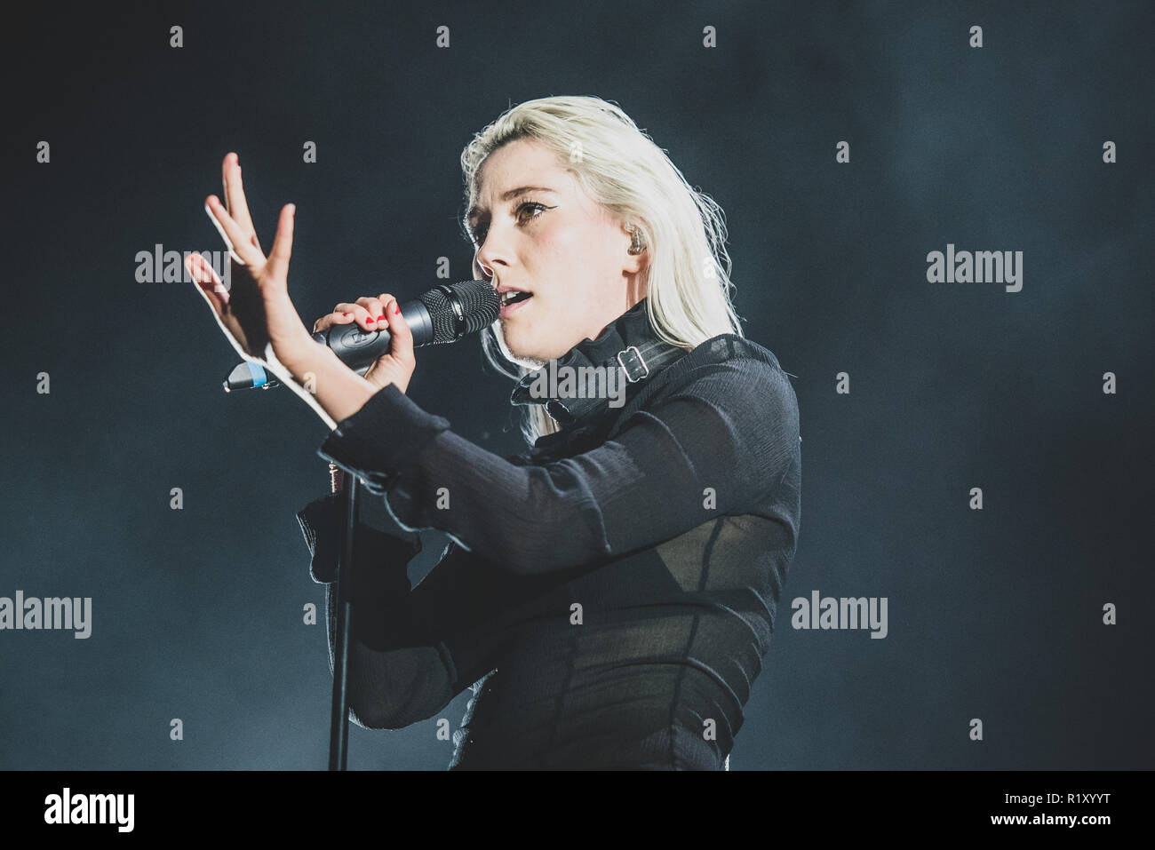 Milano, Italy. 13th Nov, 2018. Theresa Jarvis, singer of Yonaka ...