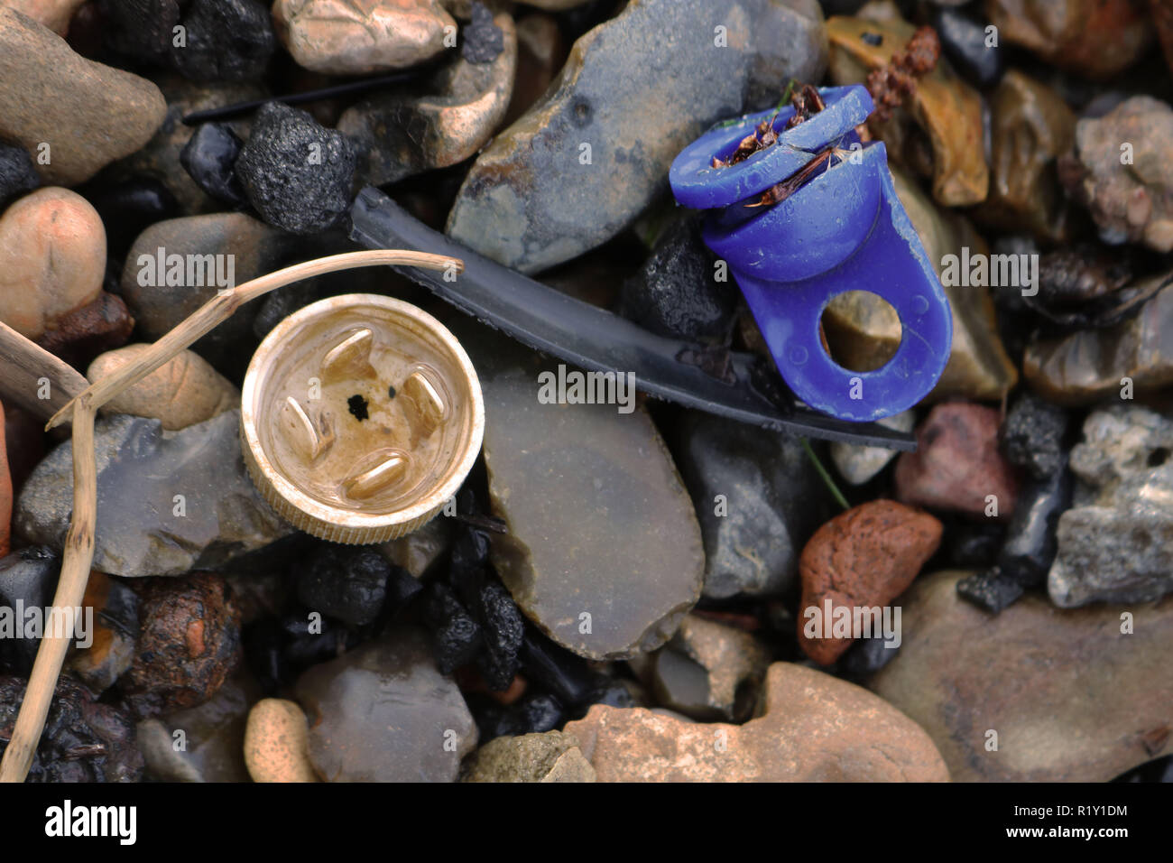 Small round objects hi-res stock photography and images - Alamy