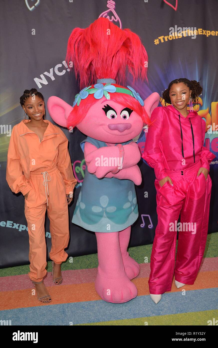 New York, NY, USA. 14th Nov, 2018. Halle Bailey, Chloe Bailey Photo ...