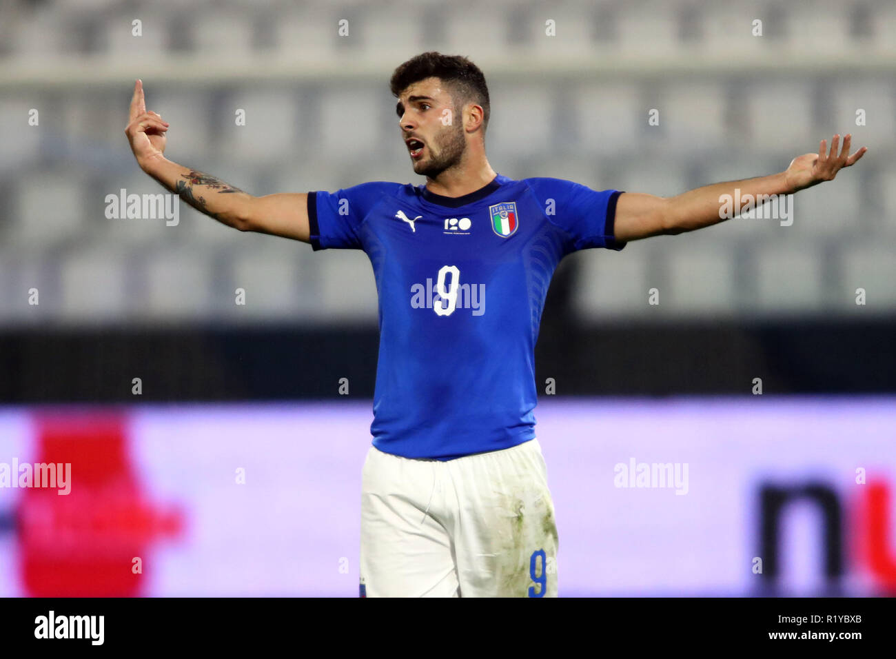 Patrick cutrone italy hi-res stock photography and images - Alamy