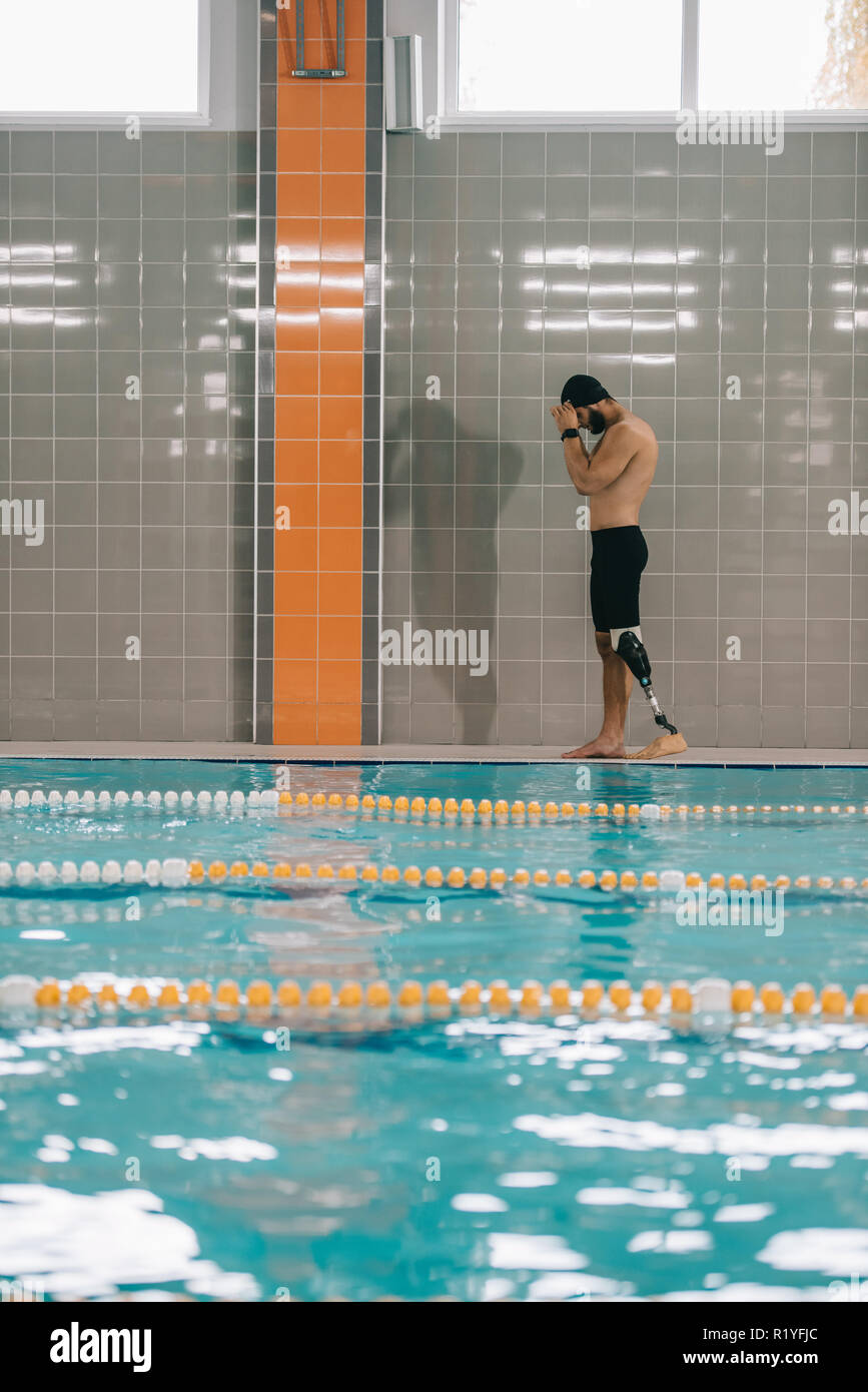 Walking swimming gym hi-res stock photography and images - Alamy