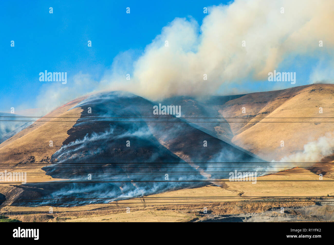Wildfires pacific northwest usa hi-res stock photography and images - Alamy
