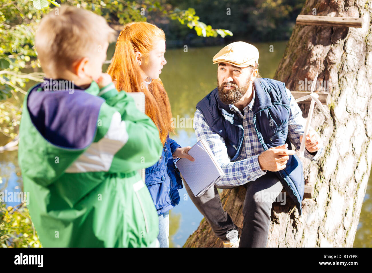 Children worldwide hi-res stock photography and images - Alamy