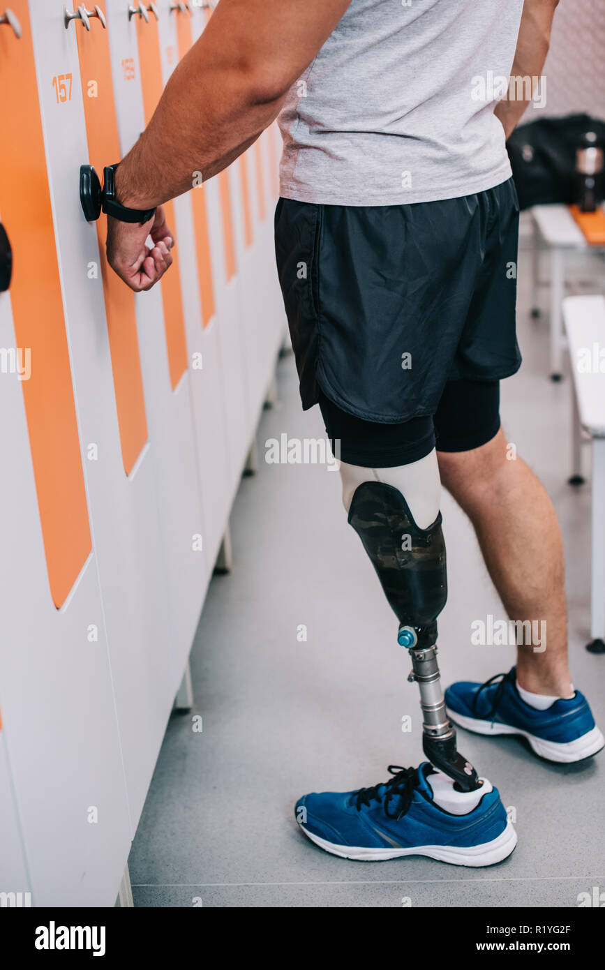 Leg lock hi-res stock photography and images - Alamy