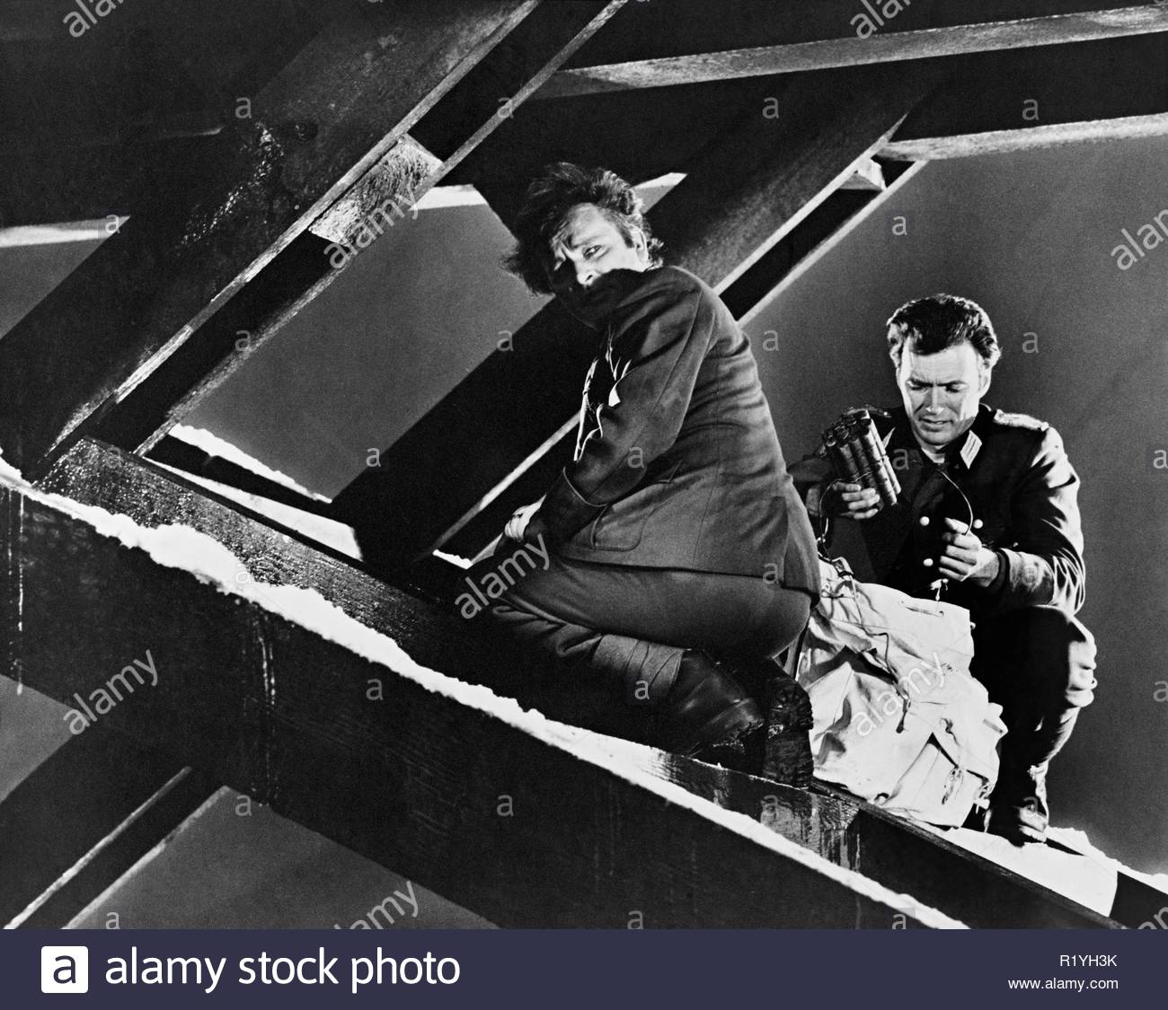 Where Eagles Dare 1968 Richard Burton Stock Photos & Where Eagles Dare ...