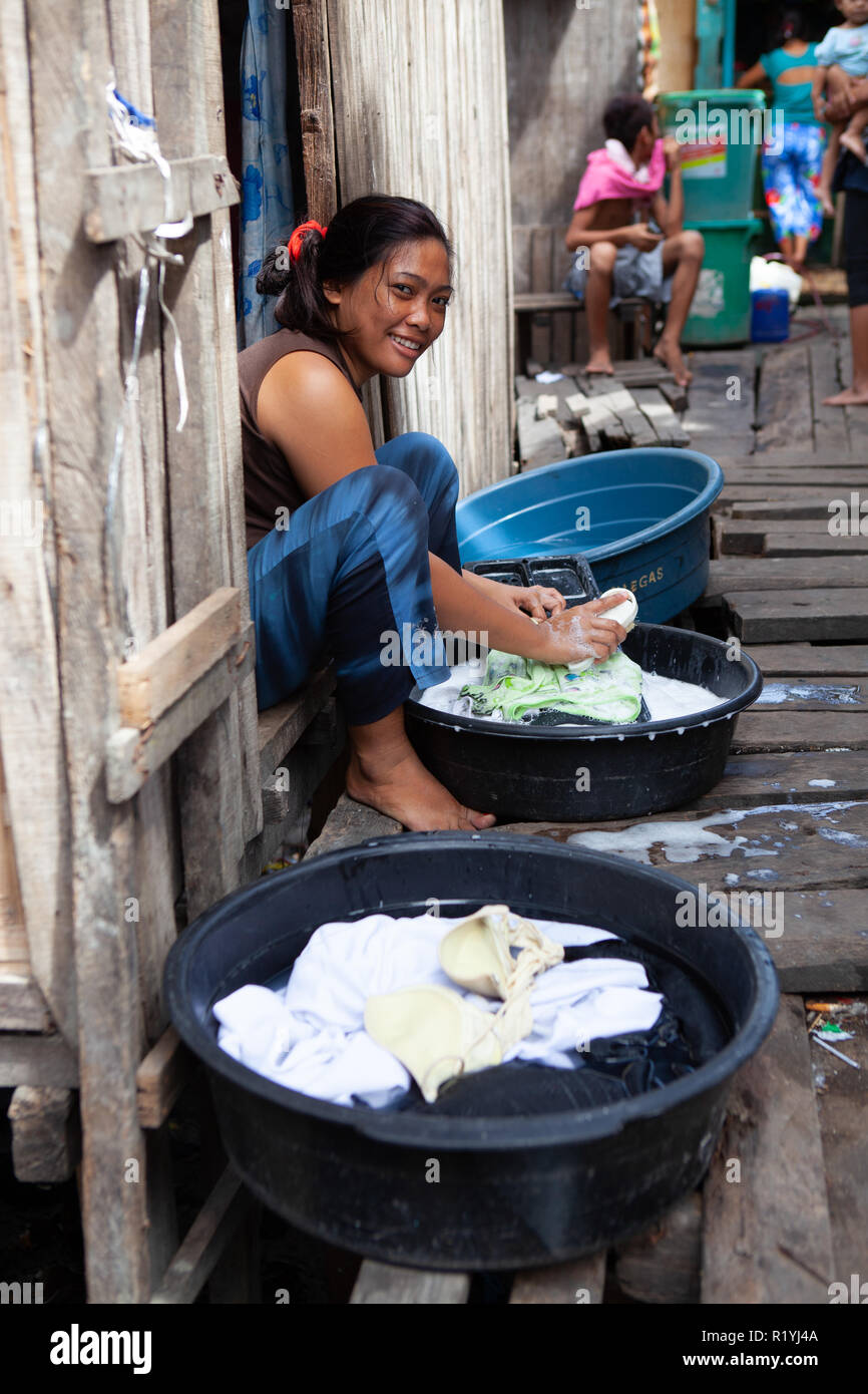 Badjao hi-res stock photography and images - Alamy