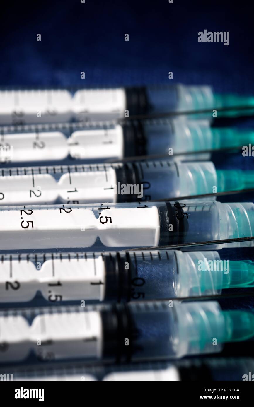 Close-up of a group of syringes Stock Photo - Alamy