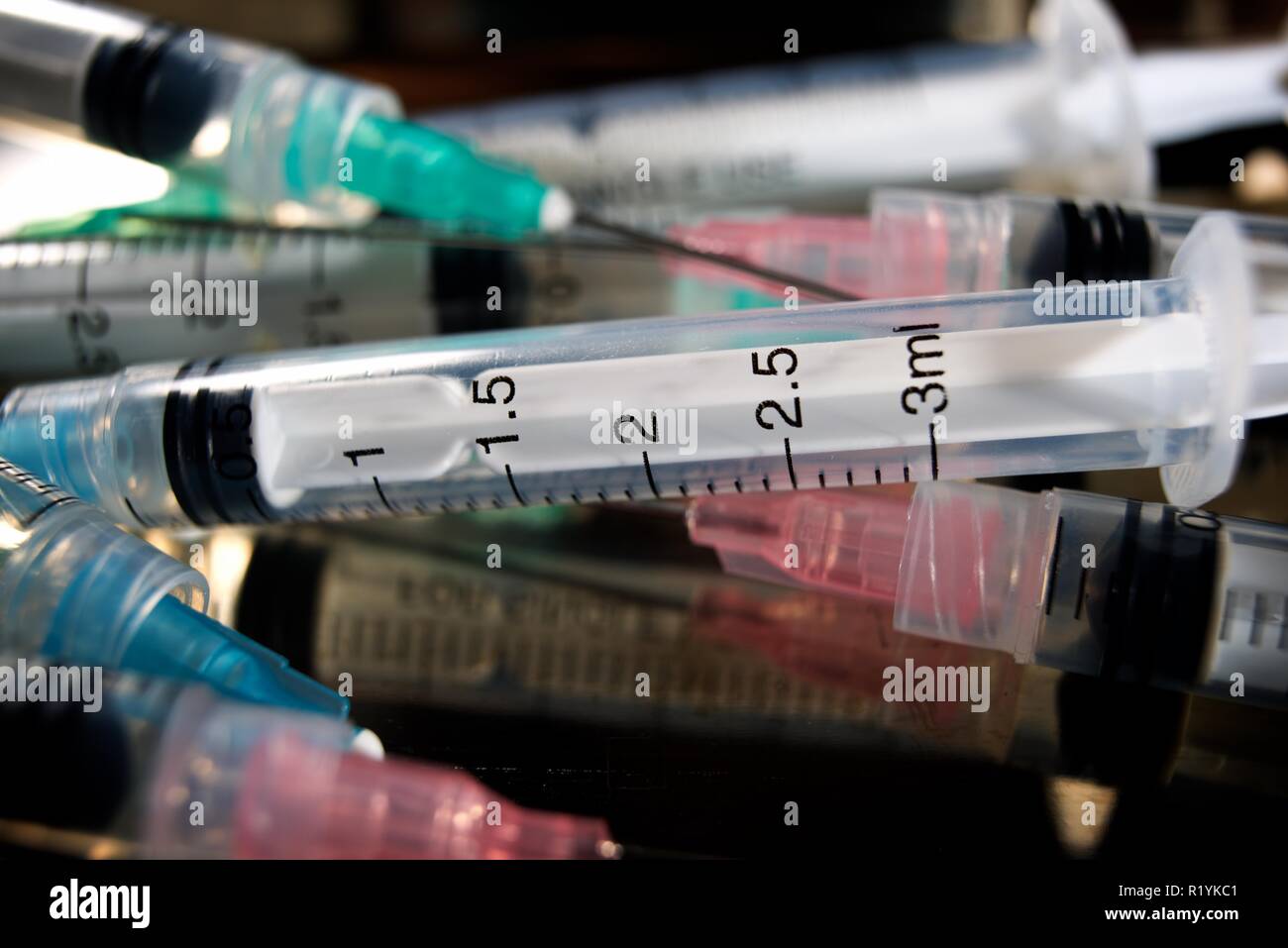 Close-up of a group of syringes Stock Photo - Alamy