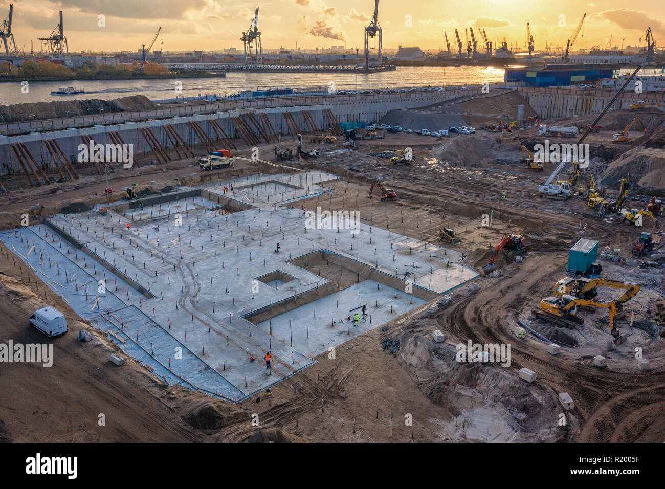 Large construction project hi-res stock photography and images - Alamy
