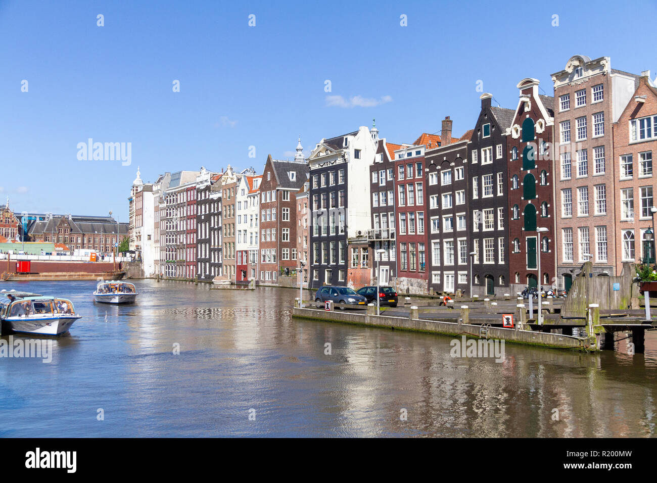 Amsterdam/Holland: Amsterdam canal and famous Dutch style tall ...