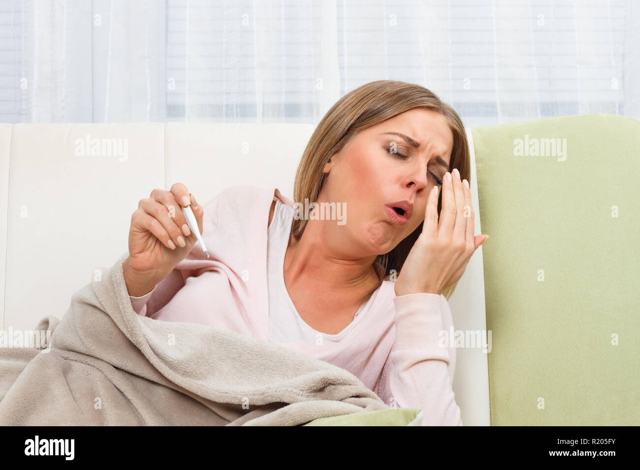 Woman coughing hi-res stock photography and images - Alamy
