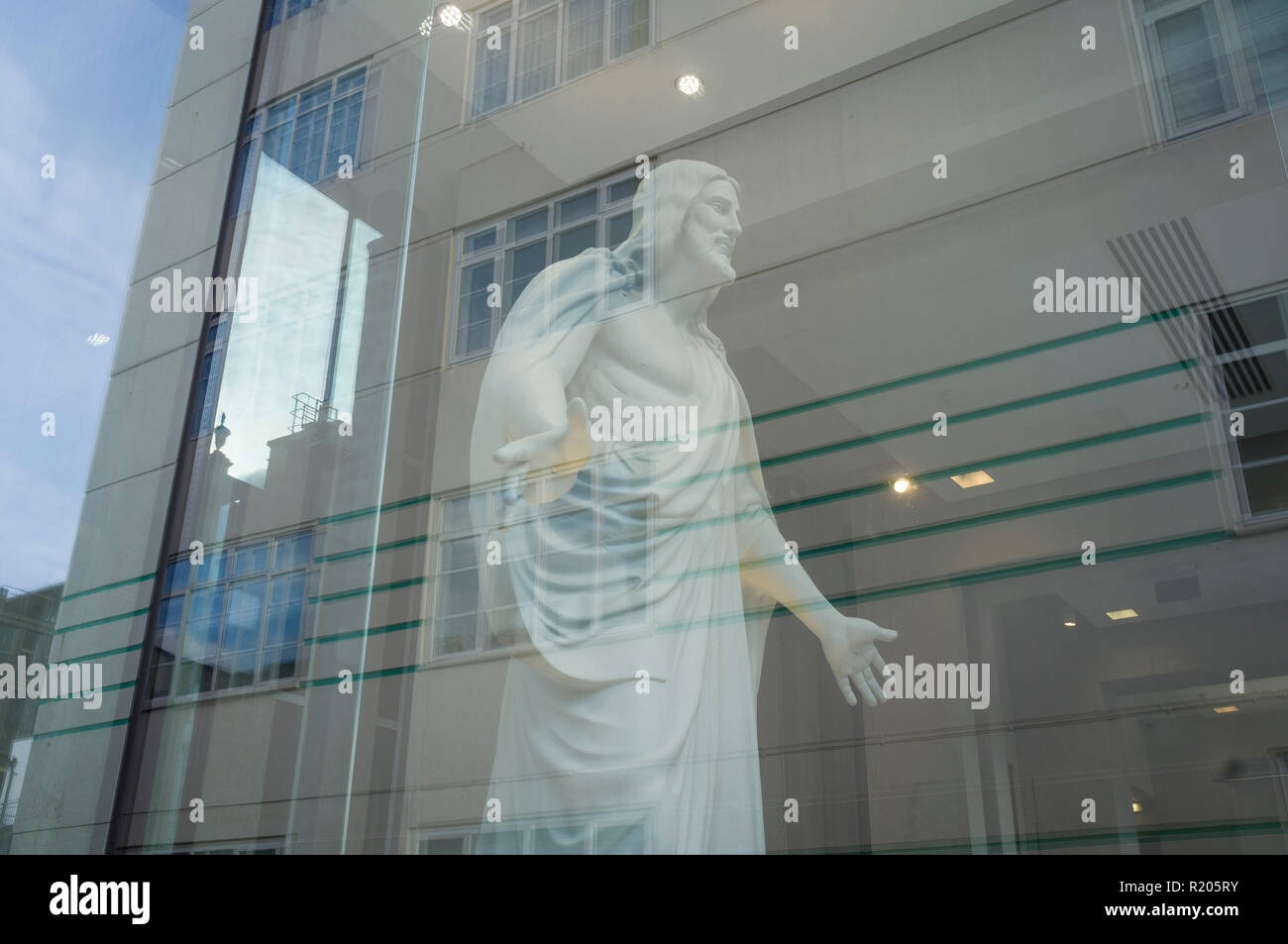 Statue of Jesus Christ at the Mormon Hyde Park Chapel on Exhibition ...