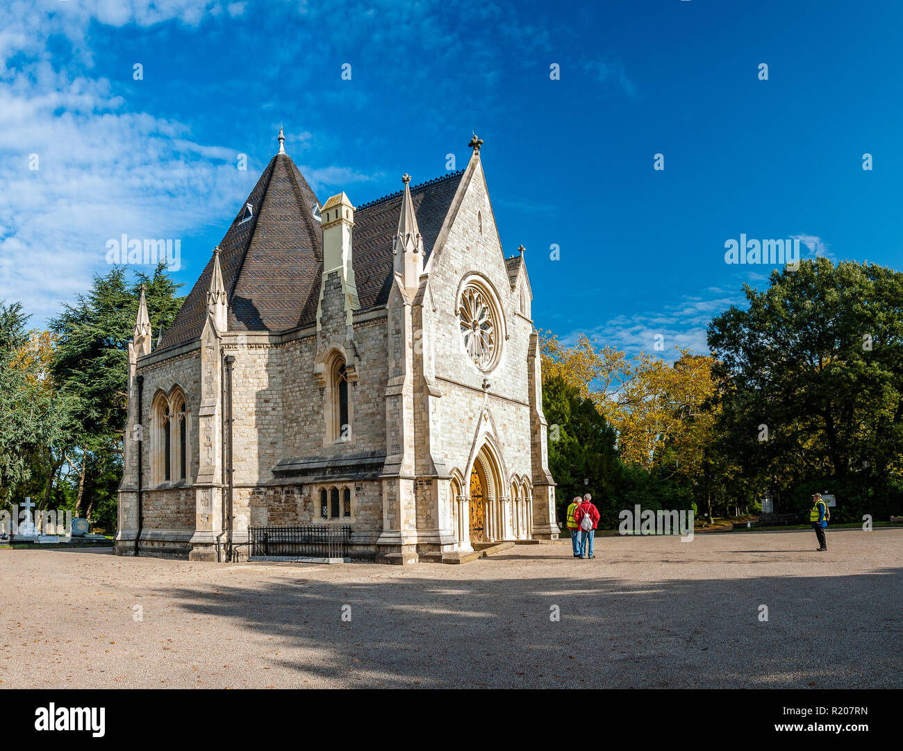 Dissenters Chapel, Chapel Avenue, City of London Cemetery and ...