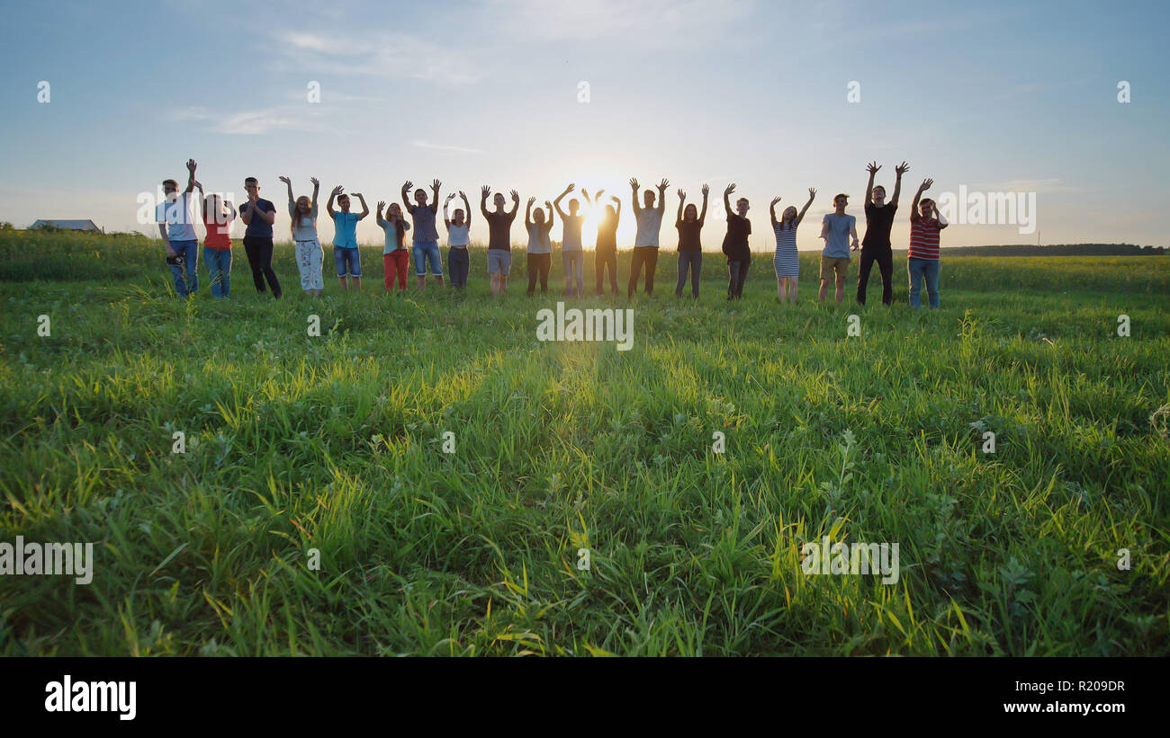 Teen waving goodbye hi-res stock photography and images - Alamy