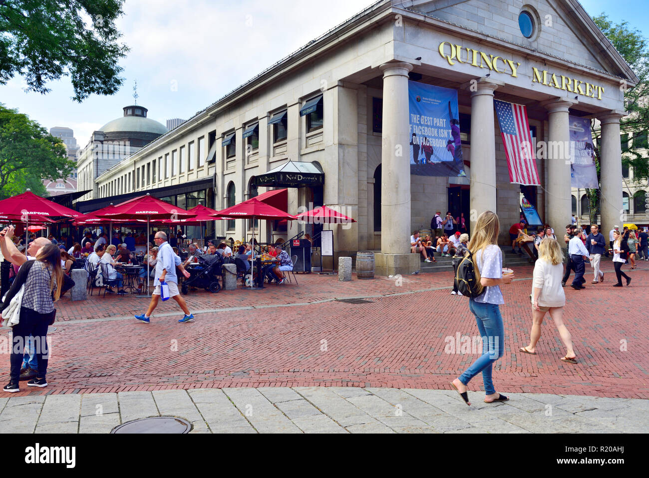 Quincy market hi-res stock photography and images - Alamy
