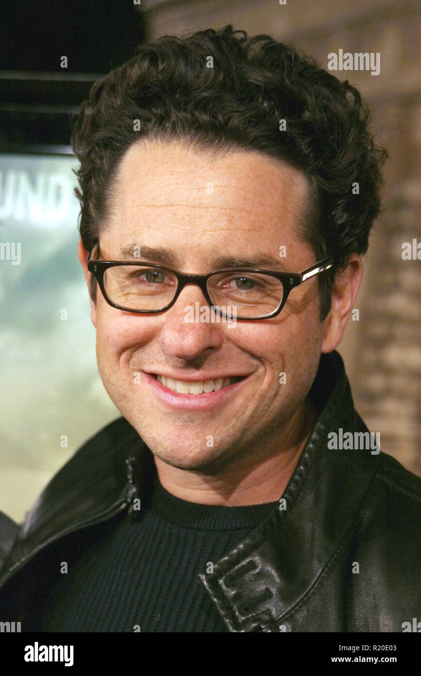 J.J. Abrams 01/16/08 "Cloverfield" premiere @ Paramount Pictures Lot ...