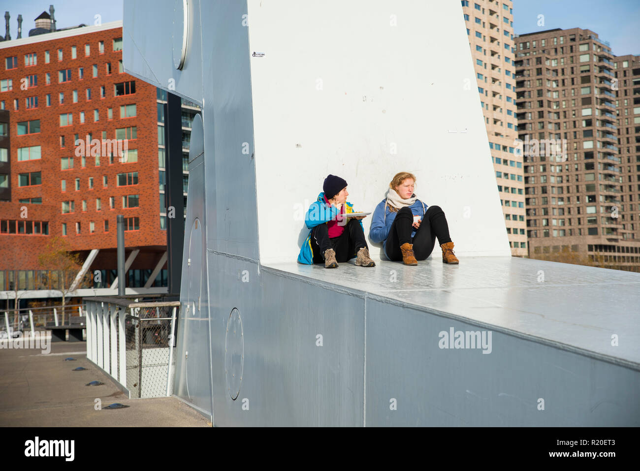 Girls rotterdam hi-res stock photography and images - Alamy